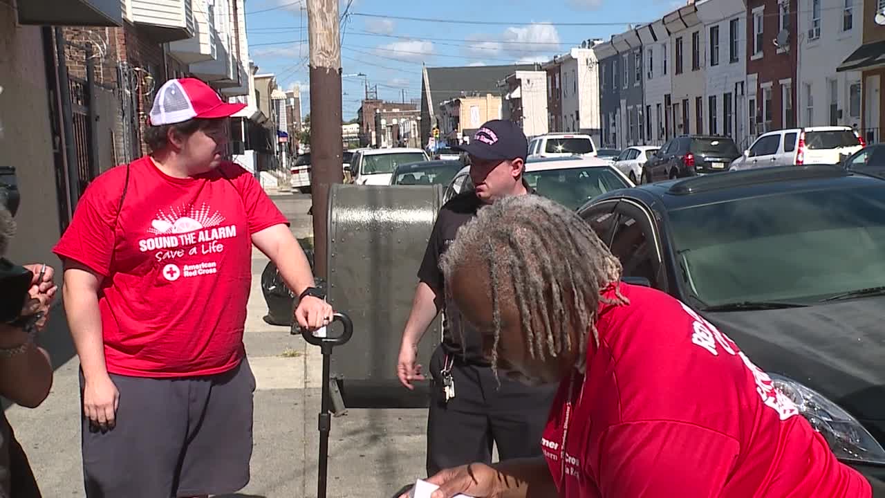 Philadelphia Fire Department installs smoke alarms in Kensington ...