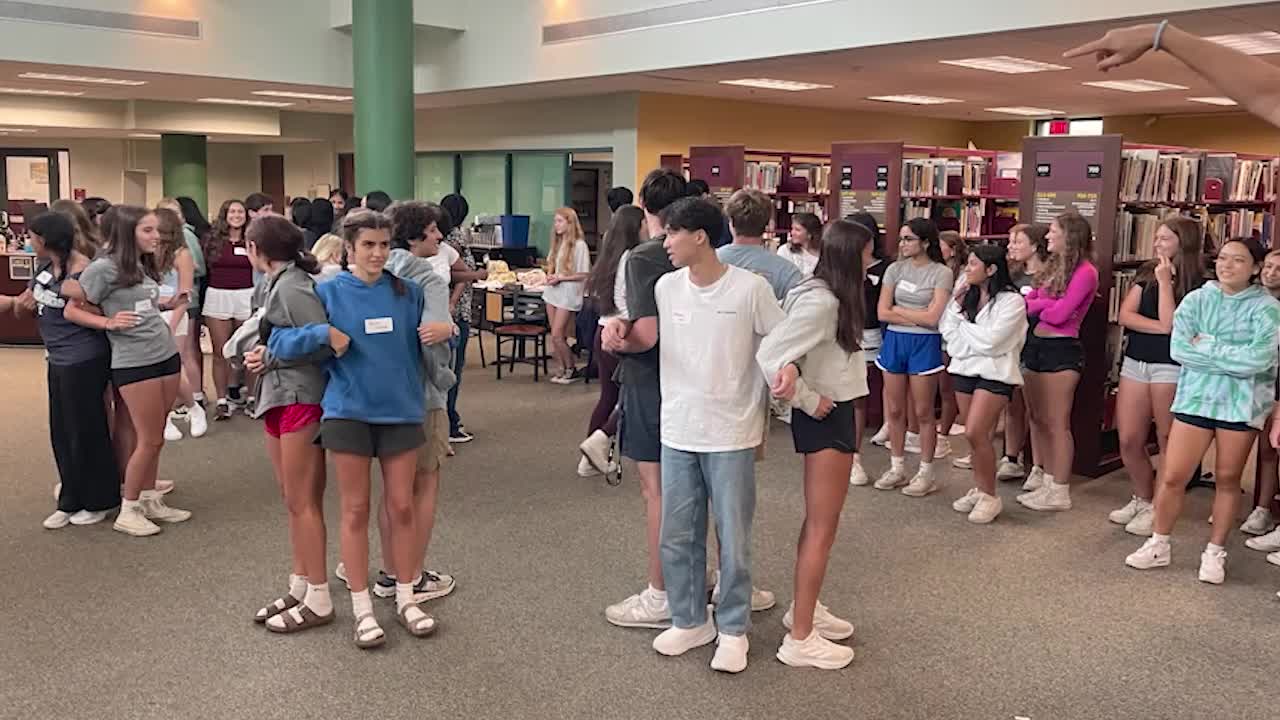 What’s Right With Schools: Upperclassmen lend a helping hand to ...