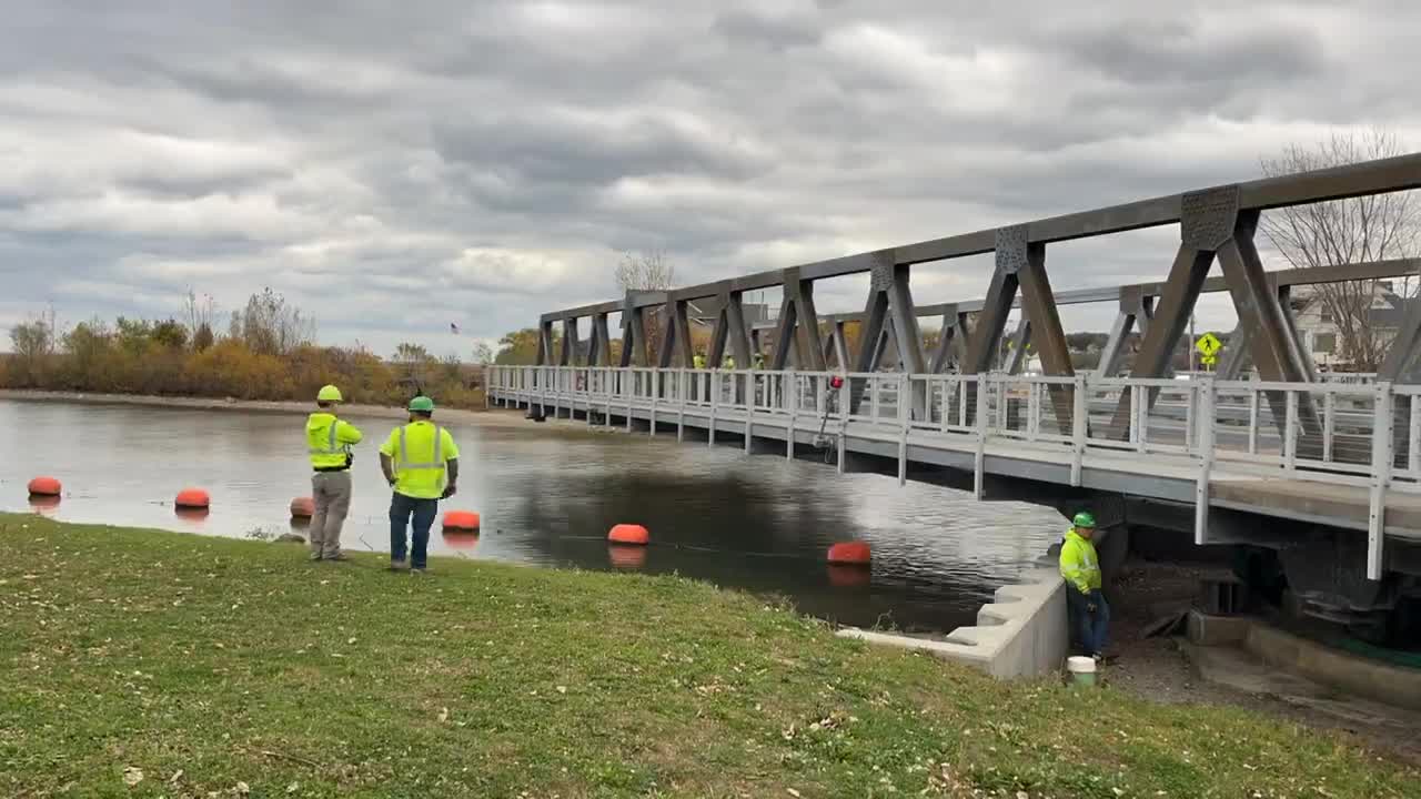 WATCH: Irondequoit Bay Outlet Bridge re-opening for vehicle traffic ...