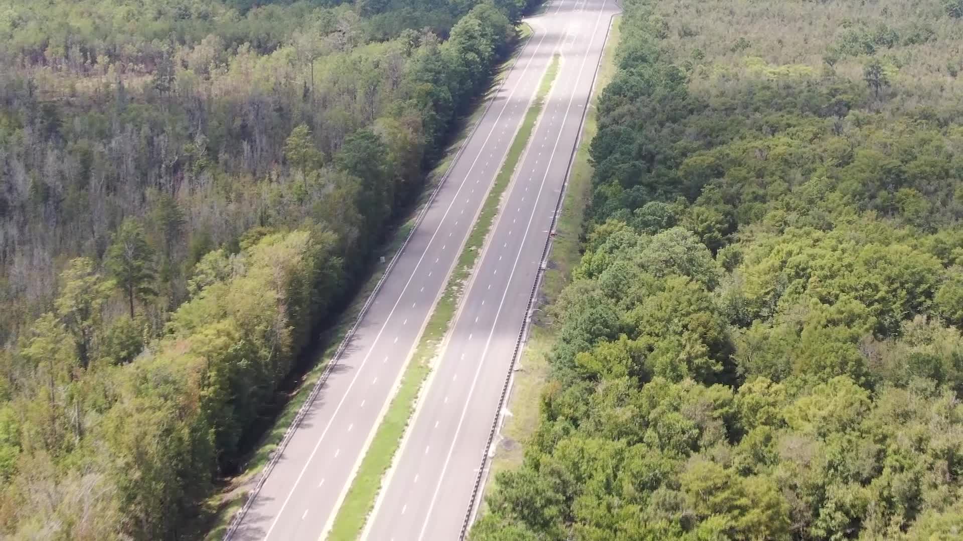 Drone video of Highway 17 – WSAV-TV